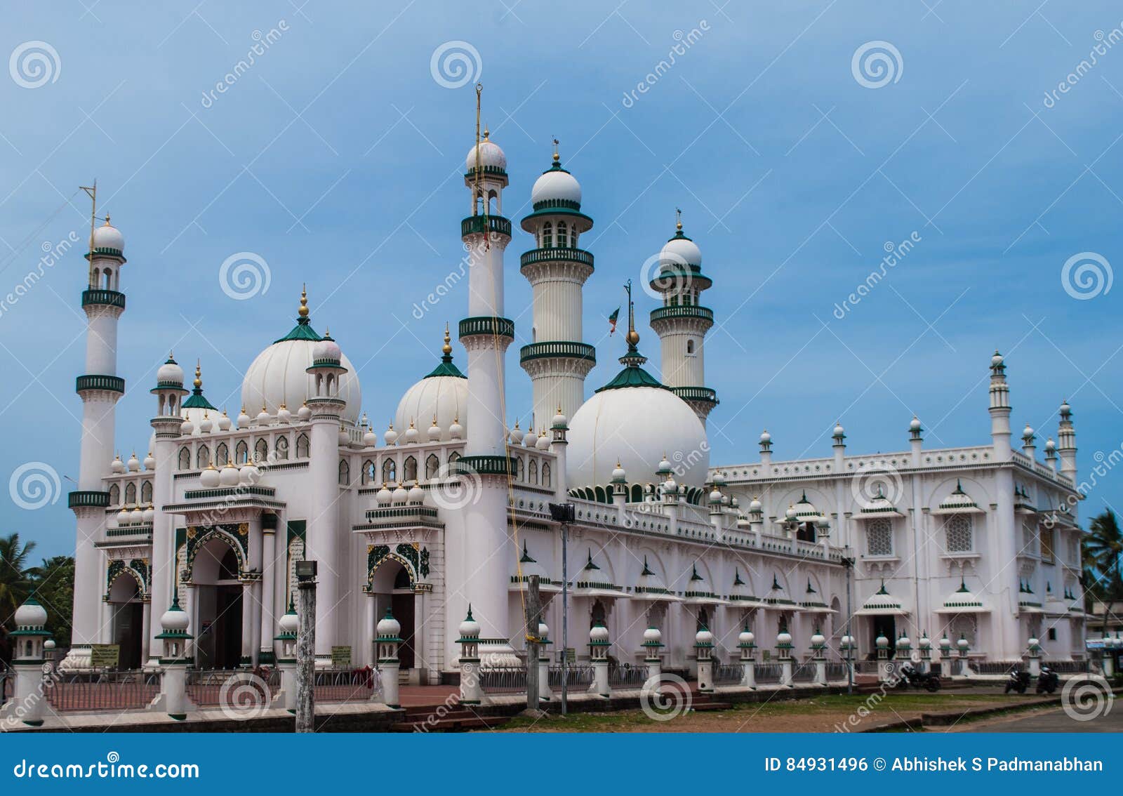 Juma Masjid foto de archivo. Imagen de cielo, mezquita - 84931496