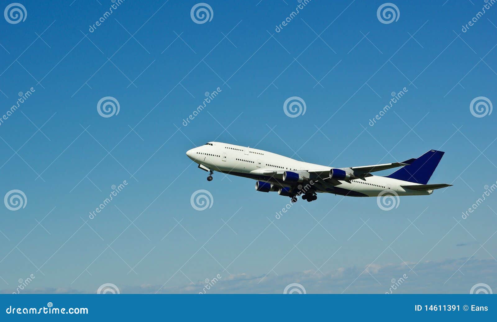 Jumbo jet stock image. Image of boeing, clear, airborne - 14611391