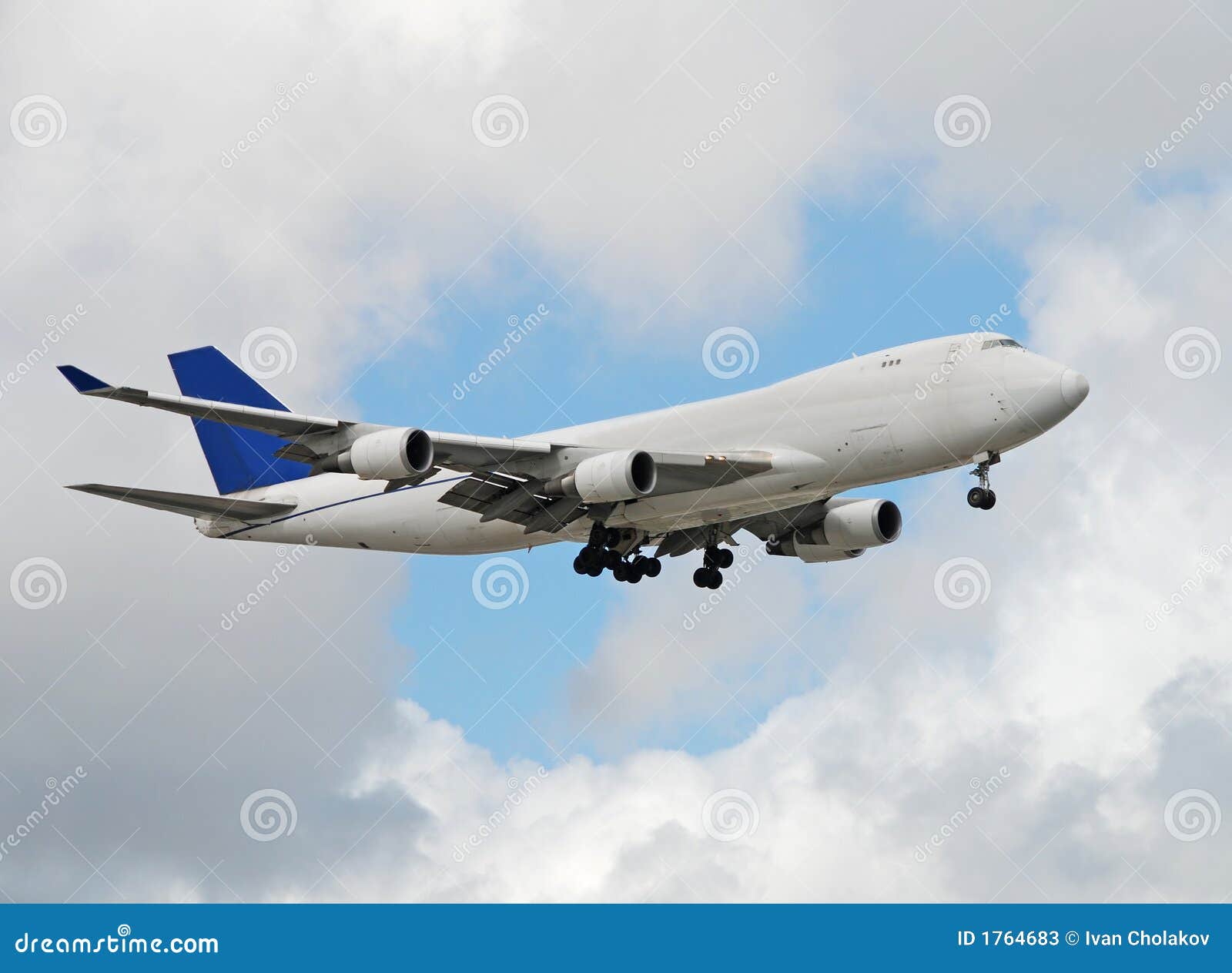 Jumbo Jet Side View Stock Photos - Free & Royalty-Free Stock Photos ...