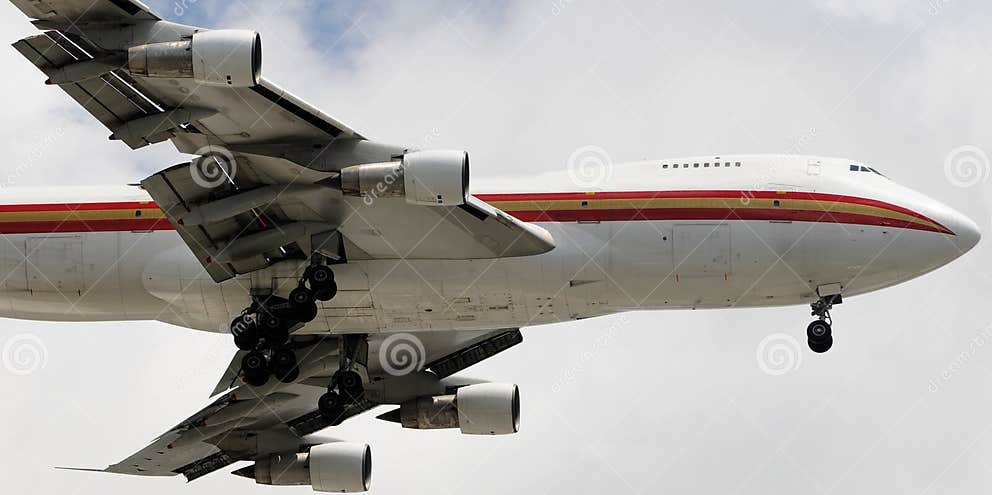 Jumbo jet in flight stock image. Image of cargo, airplane - 5384943