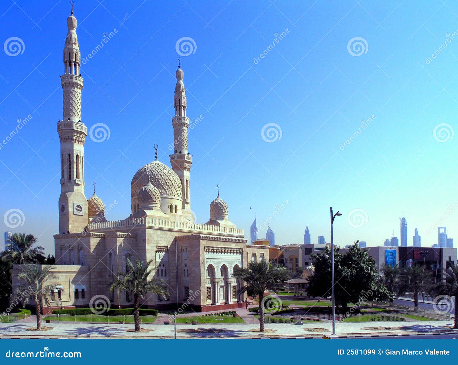 Jumeirah Mosque stock image. Image of spectacular, dubai - 2581099