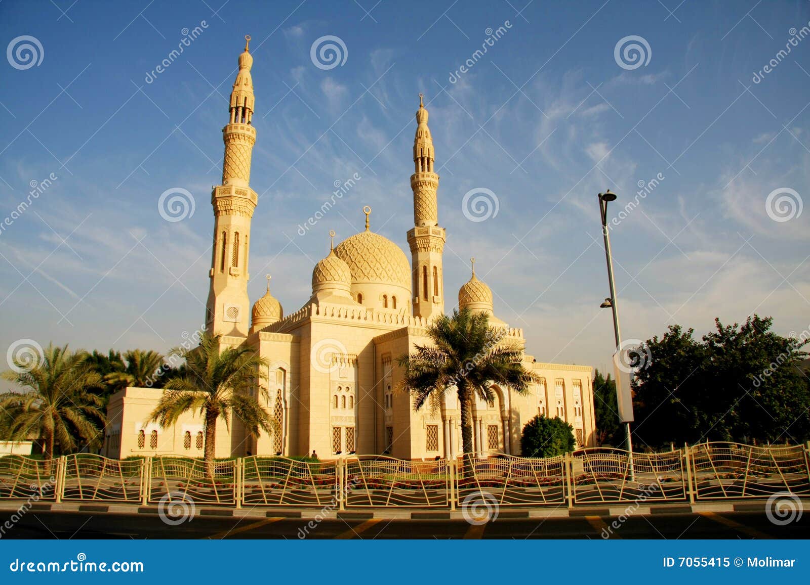 Jumeirah Mosque stock image. Image of jumeirah, dubai - 7055415