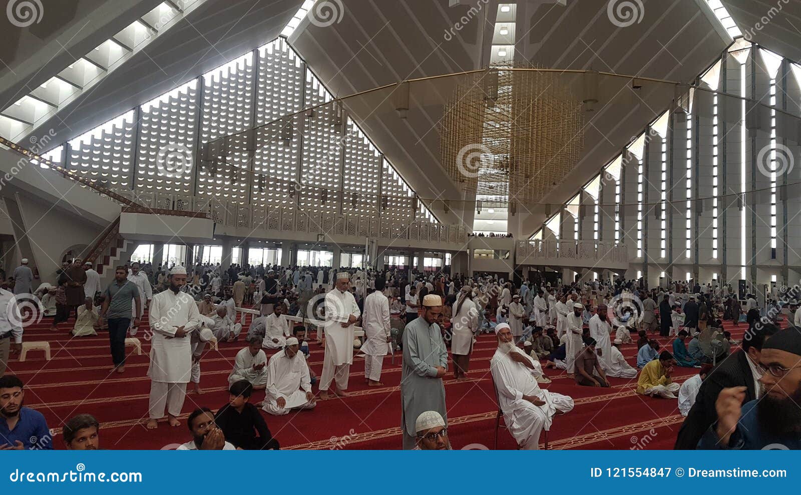 Jumma Prayers in Faisal Masjid Editorial Photography - Image of masjid ...