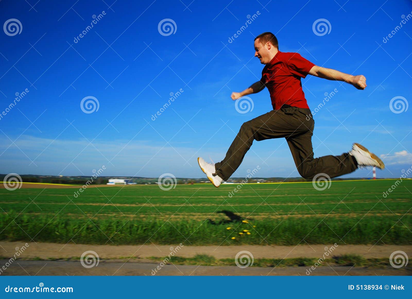 Jumping man stock photo. Image of sport, outdoors, sprinter - 5138934
