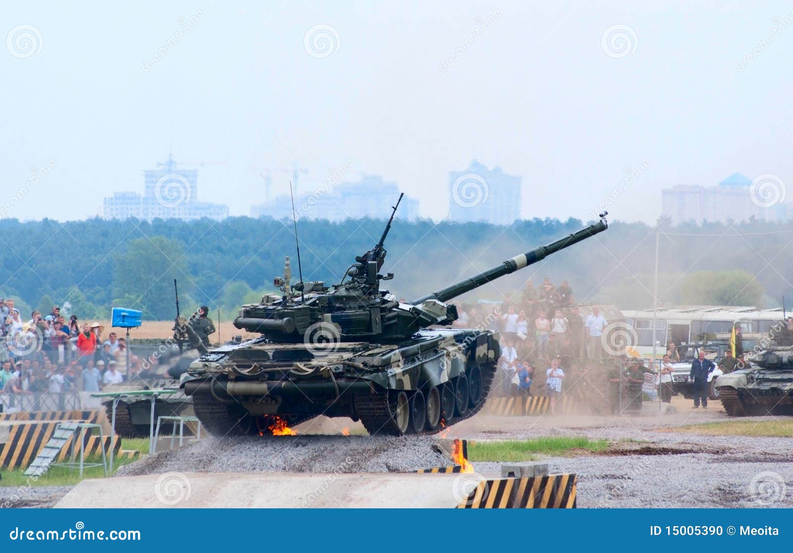 Jumping tank editorial image. Image of battle, range - 15005390