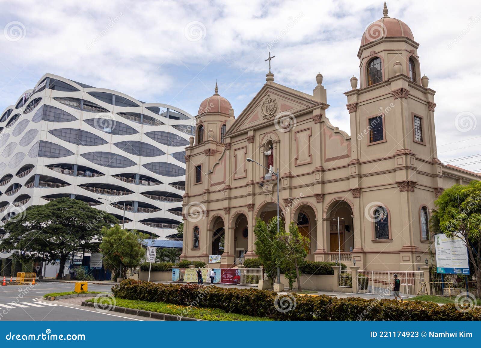 Jun 13, 2021 Sunday Scenery in Manila by the Bay , Manila, Philippines ...