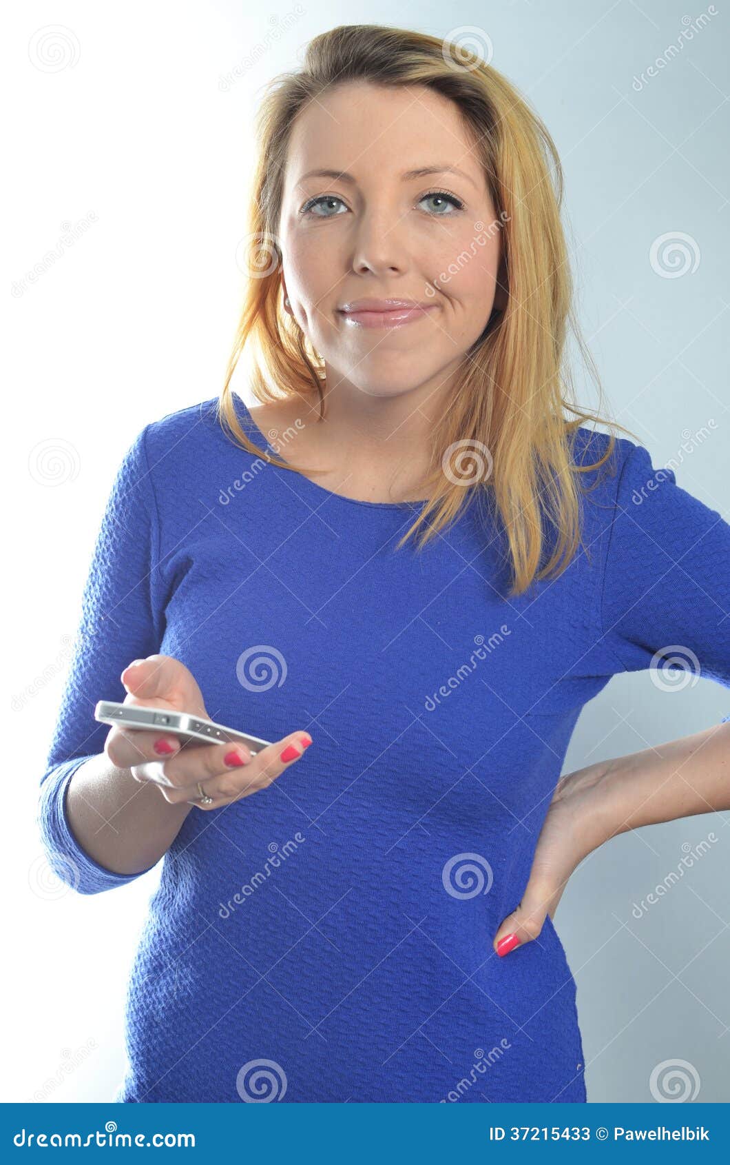 Junge Frau mit Handy stockbild. Bild von handy, freundlich - 37215433
