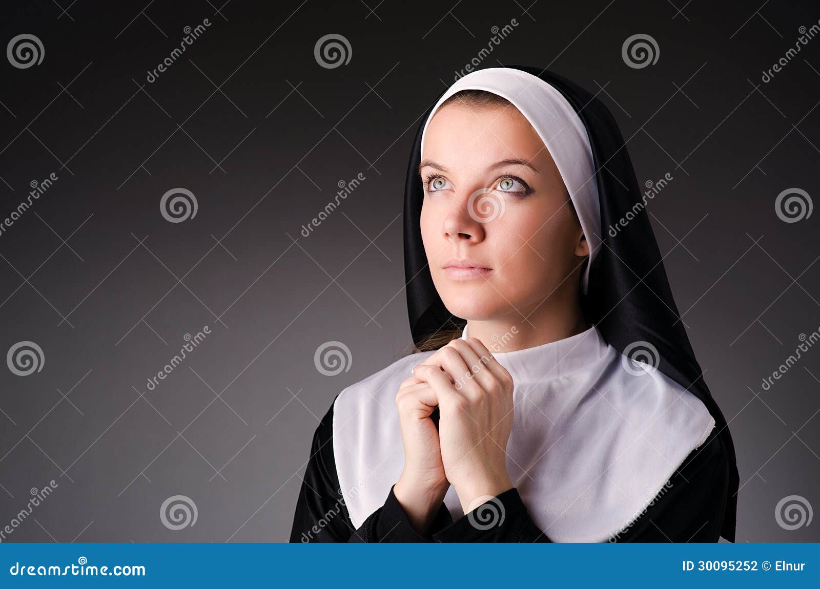 Junge Nonne stockfoto. Bild von haube, dame, schön, glaube - 30095252