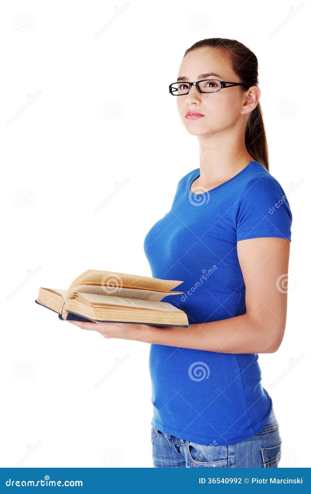 Junge Studentin mit Buch. stockfoto. Bild von hintergrund - 36540992