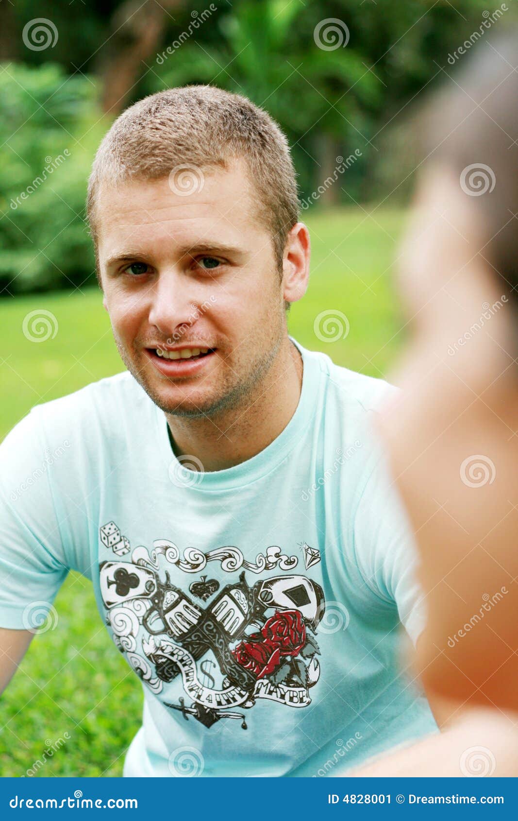 Junger Mann stockbild. Bild von attraktiv, gesichter, freiheit - 4828001