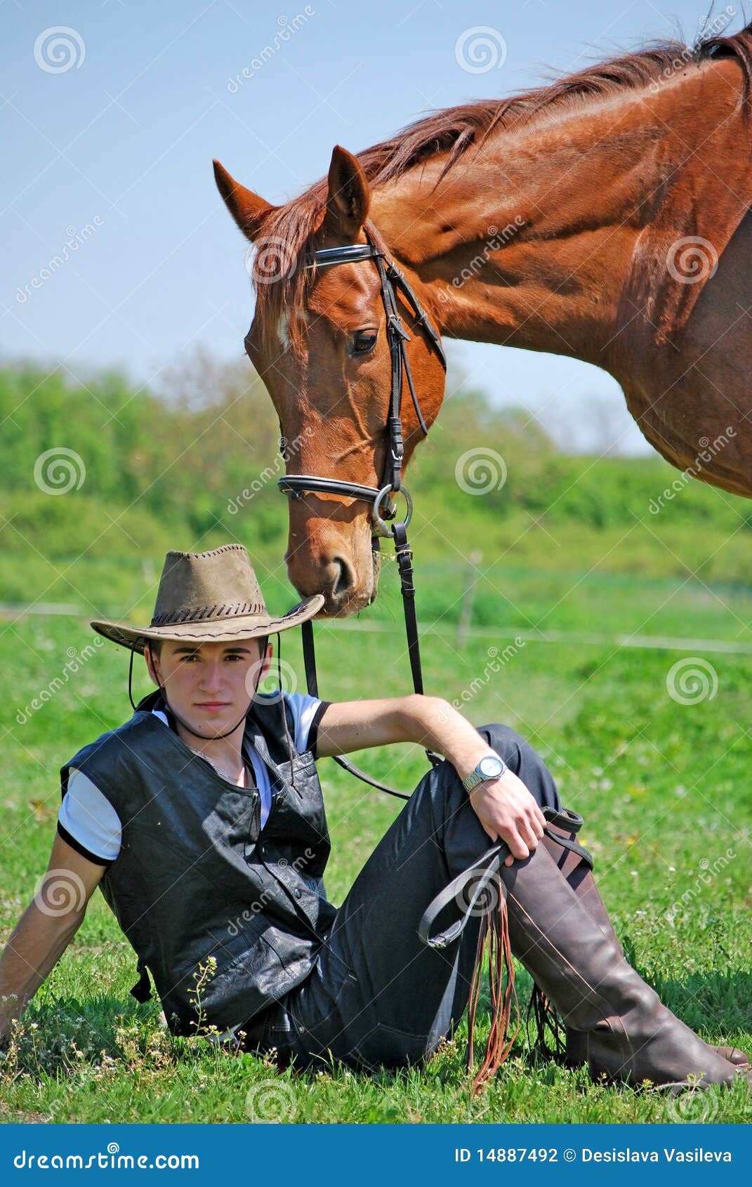 Junger Mann und Pferd stockfoto. Bild von porträt, jockey - 14887492