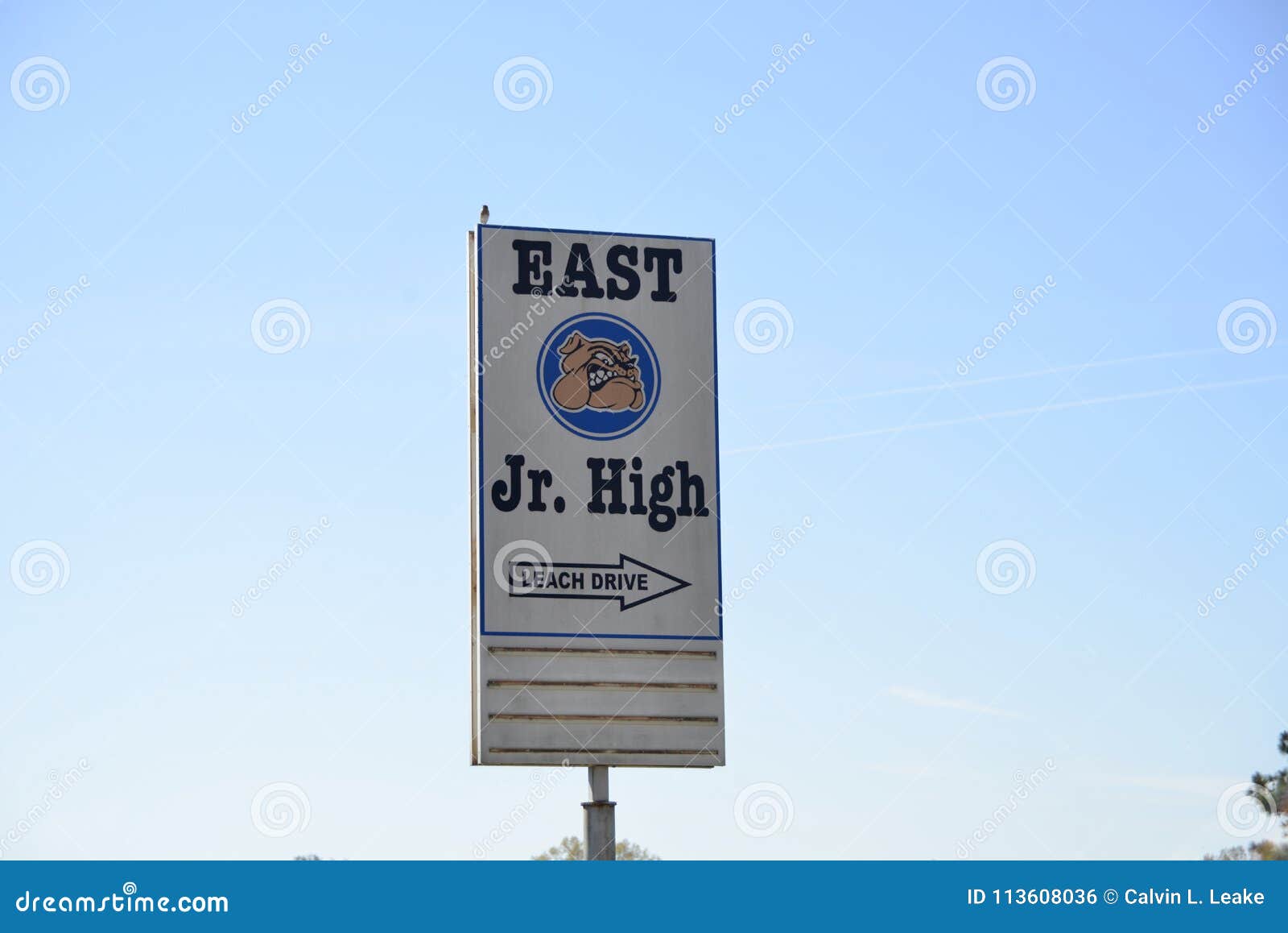 Junior High School Road Sign Del Este, Somerville, TN Foto editorial ...