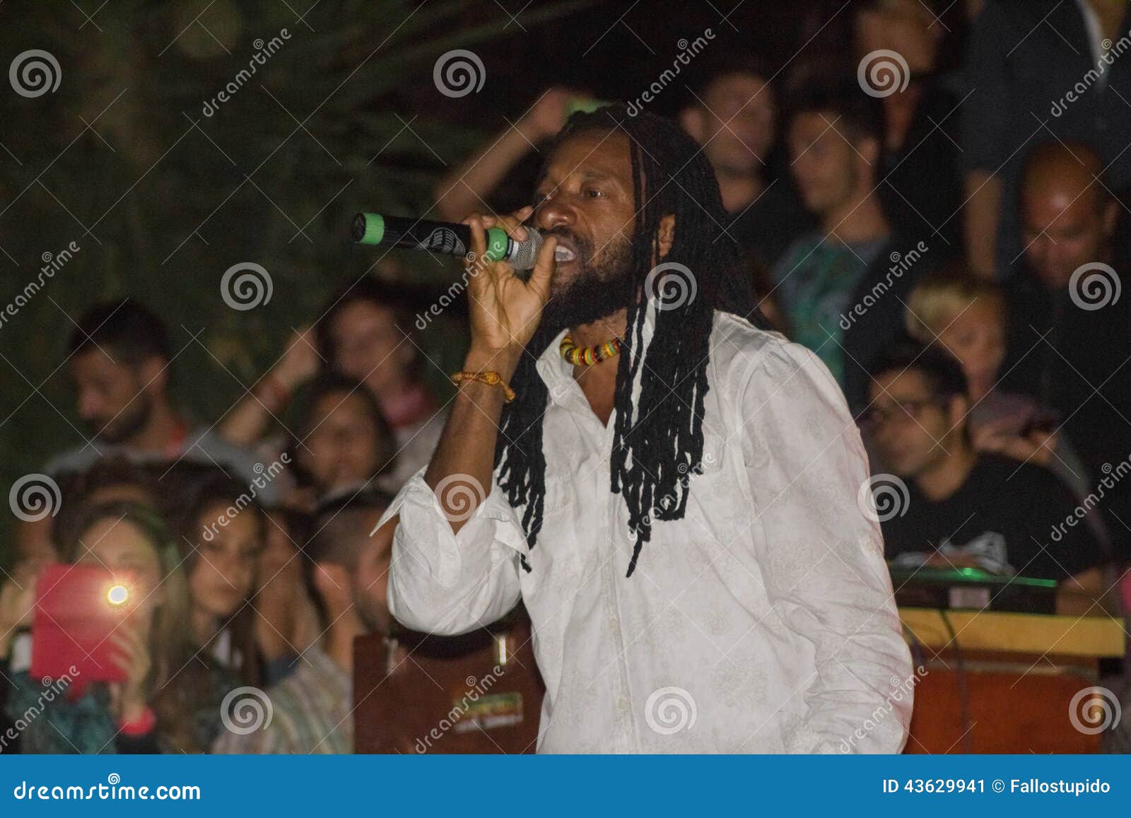 Junior kally singing editorial photo. Image of live, kally - 43629941