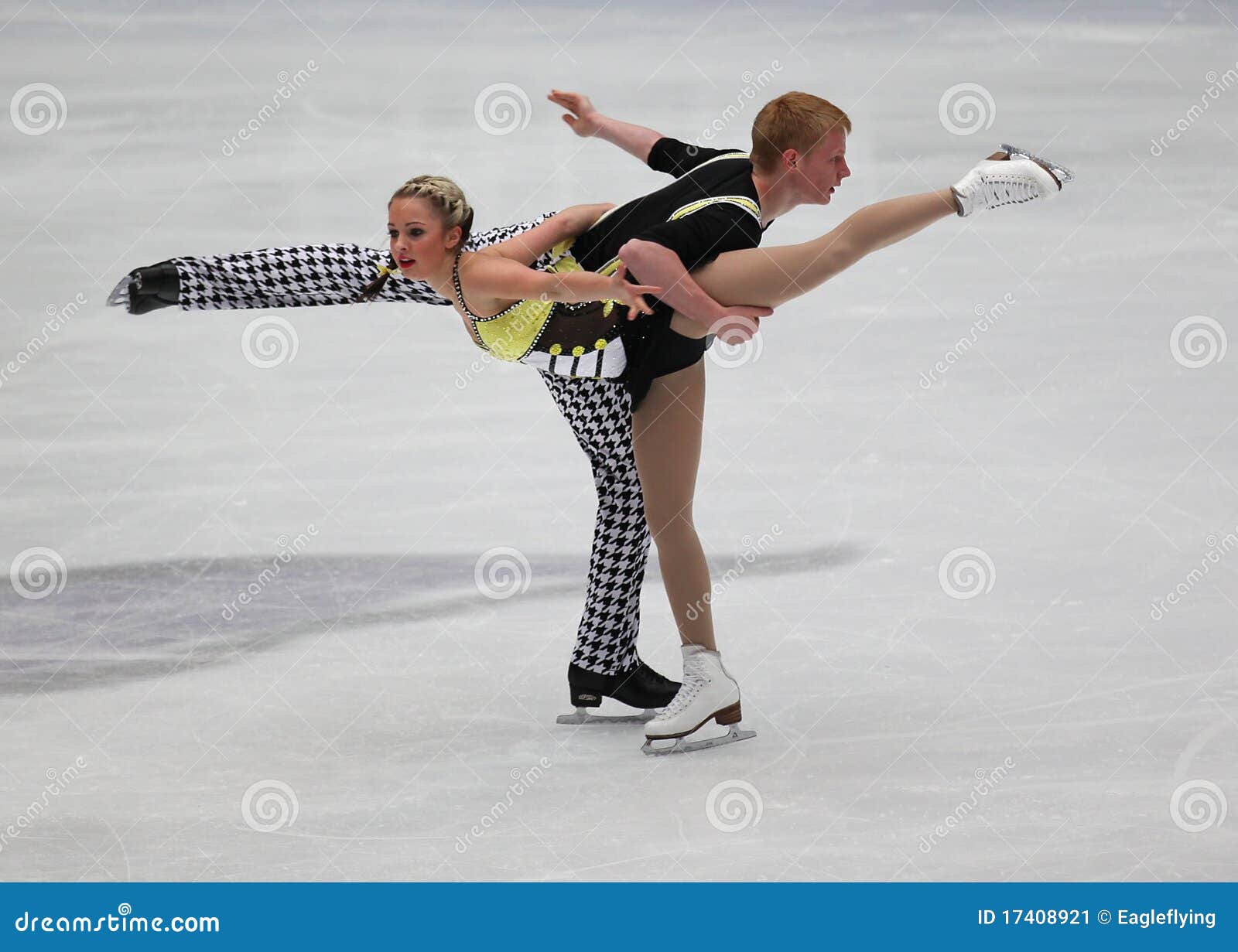 Junior Pairs-Free Skating Event Editorial Photo - Image of program ...