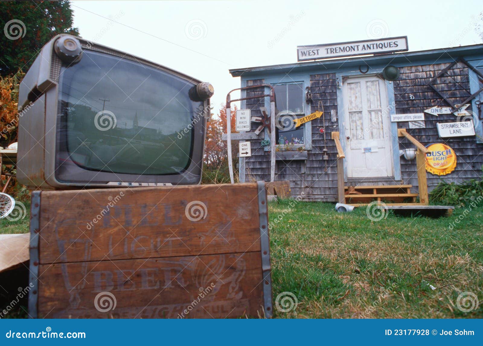 Junk in a front yard editorial stock photo. Image of television - 23177928