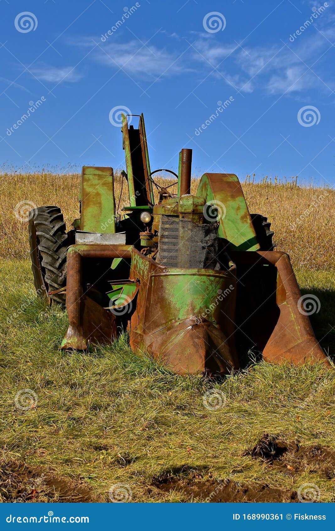 Mounted Two Row Corn Picker Stock Image - Image of corn, farm: 168990361