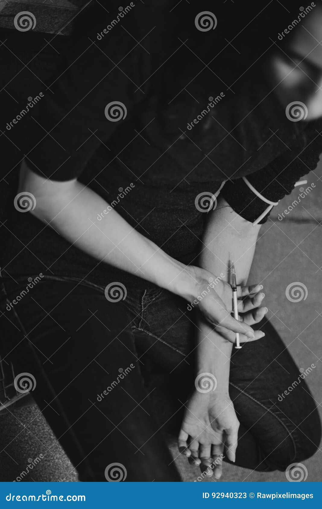 Junkie People Using Syringe Injecting Narcotic Illegal Drugs Stock ...