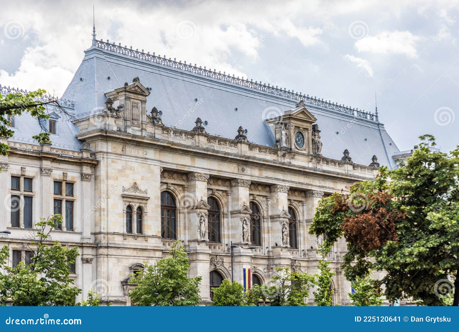 Juny, 2021 - Bucharest, Romania: City Center Downtown of Bucharest ...