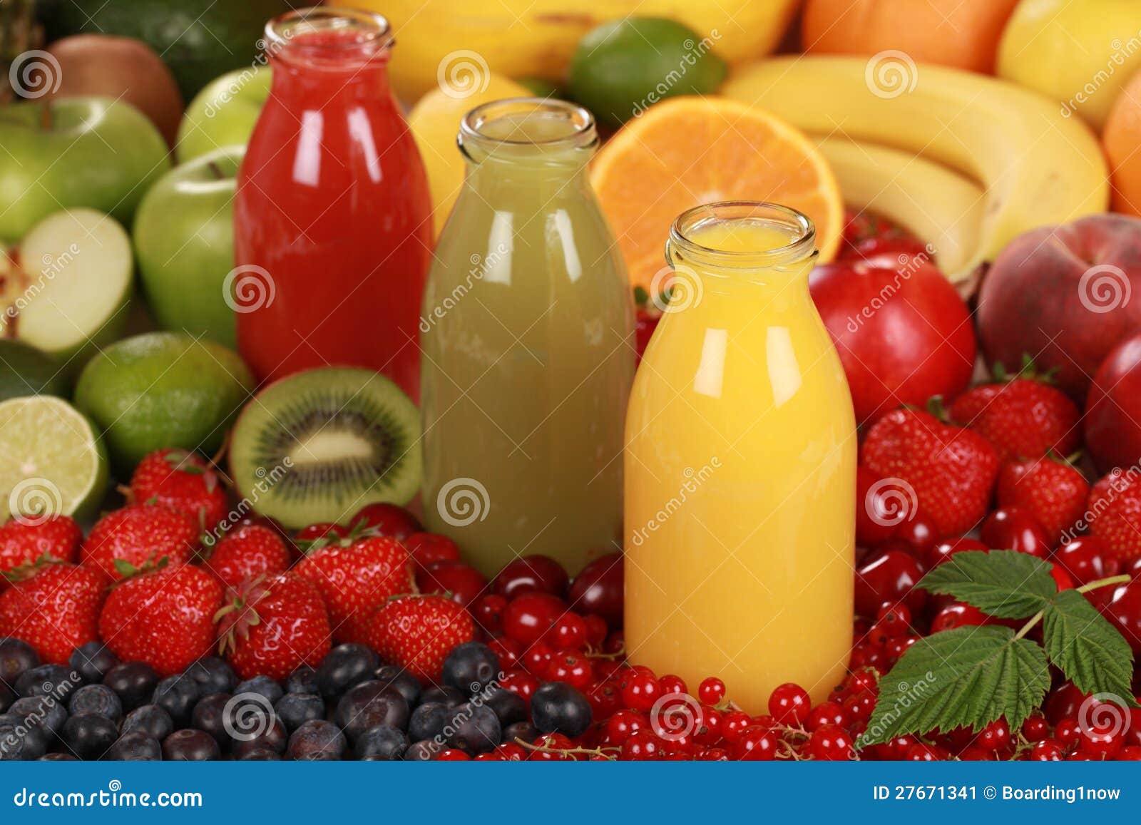 Jus de fruit frais image stock. Image du pommes, frais - 27671341
