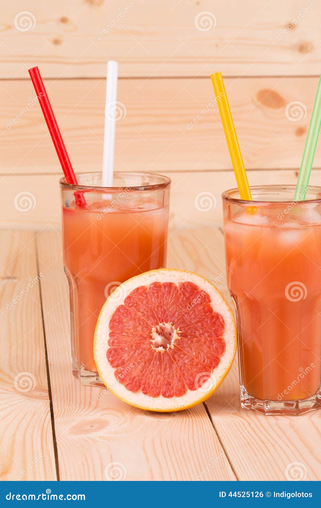 Jus de pamplemousse photo stock. Image du liquide, lifestyle - 44525126