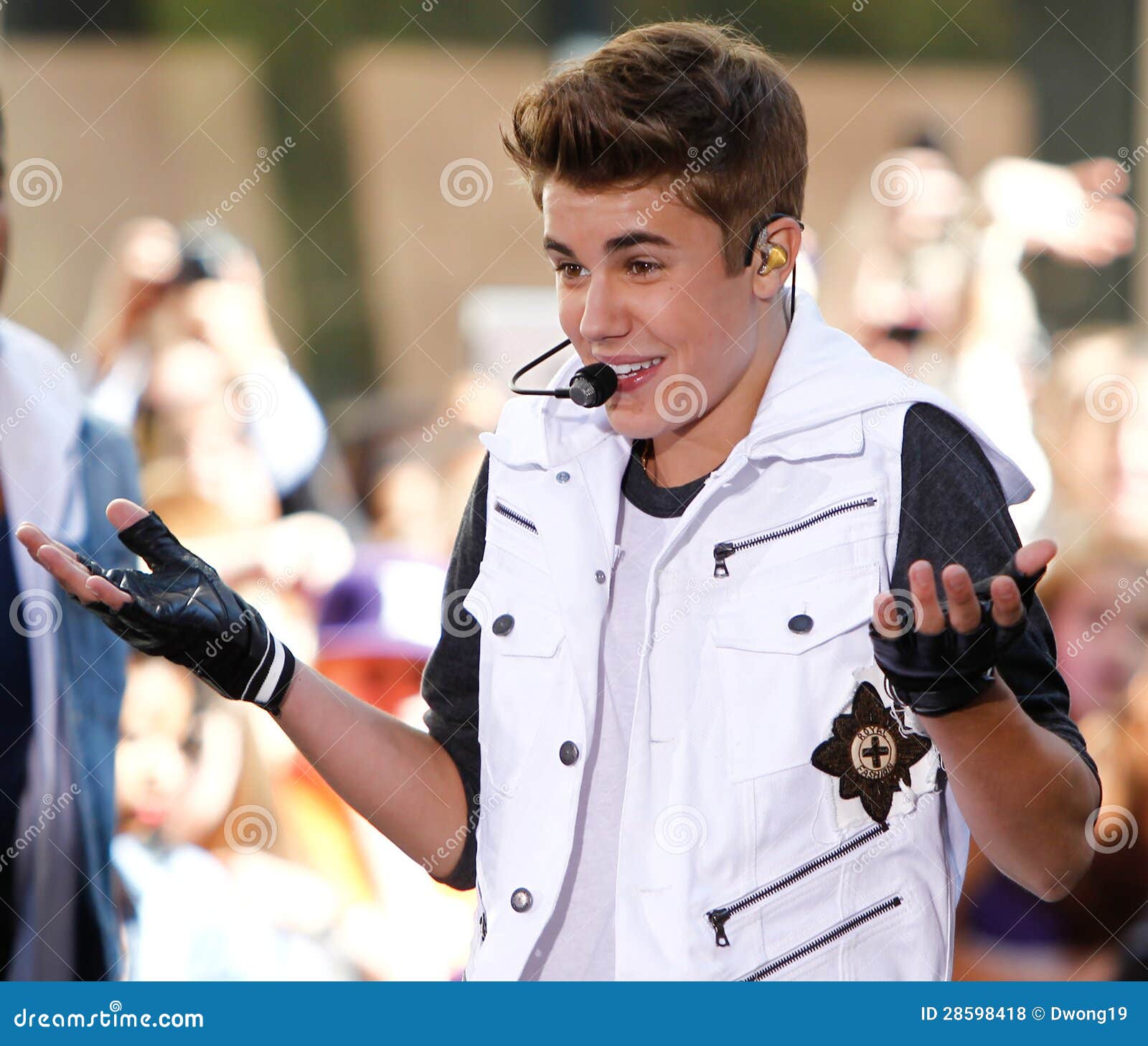 Justin Bieber editorial stock photo. Image of girl, newyorkcity - 28598418