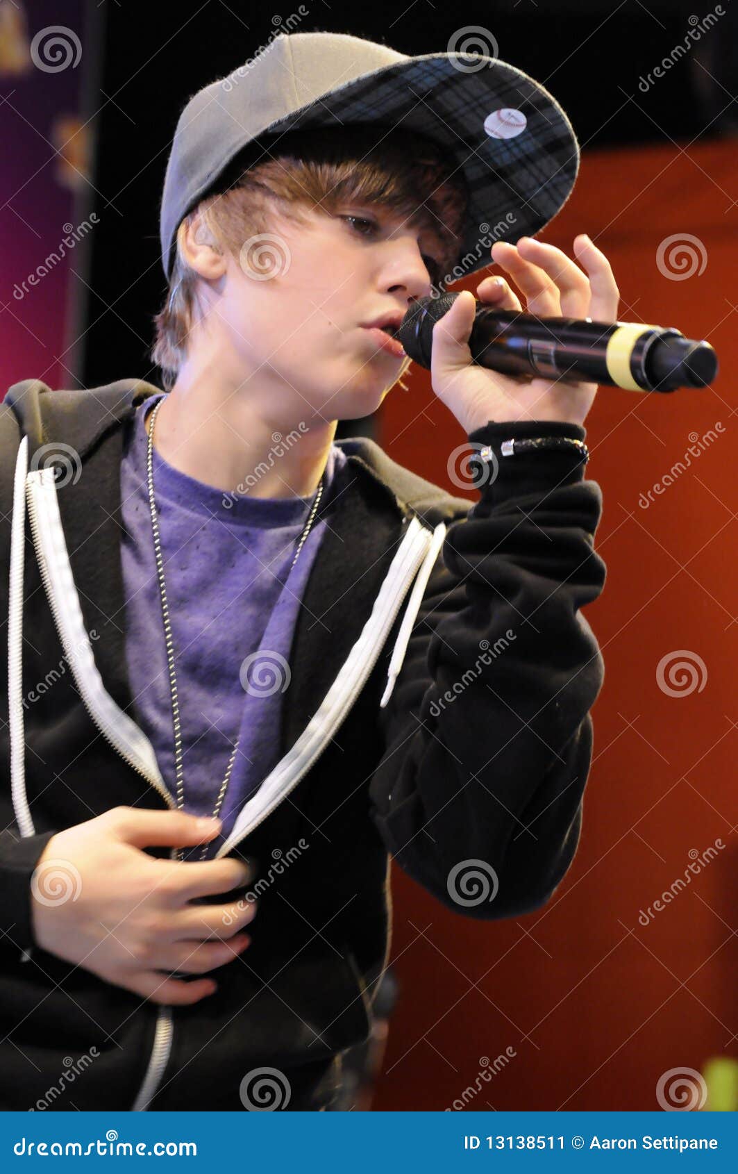 Justin Bieber Performing Live. Editorial Photo - Image of music ...