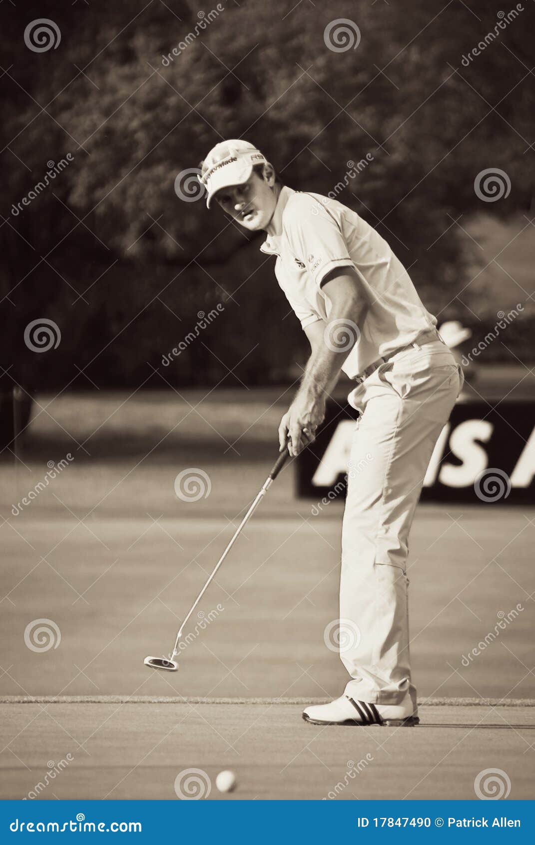 Justin Rose - Putting Out editorial image. Image of signal - 17847490