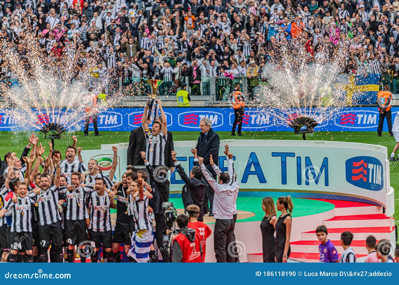 Juventus 30th Scudetto Celebration Editorial Image - Image of scudetto ...