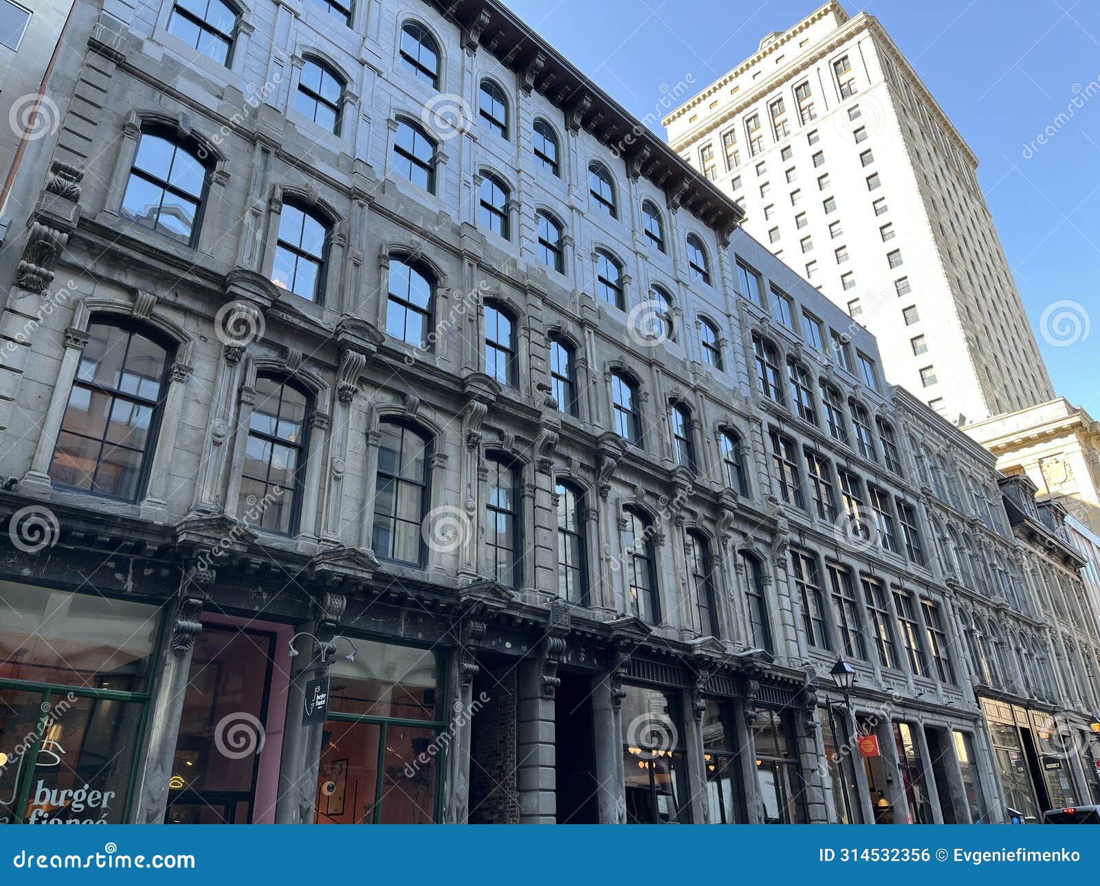 Juxtoposition of Old and Modern Architectural Styles. Editorial Photo ...