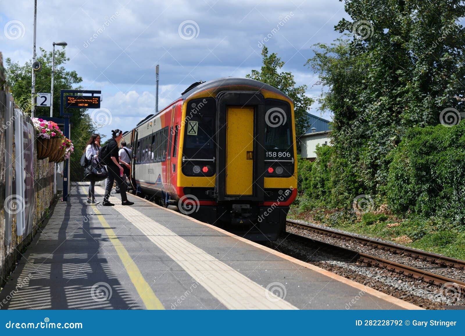 Summer Afternoon at Tutbury and Hatton Station As East Midlands Trains ...