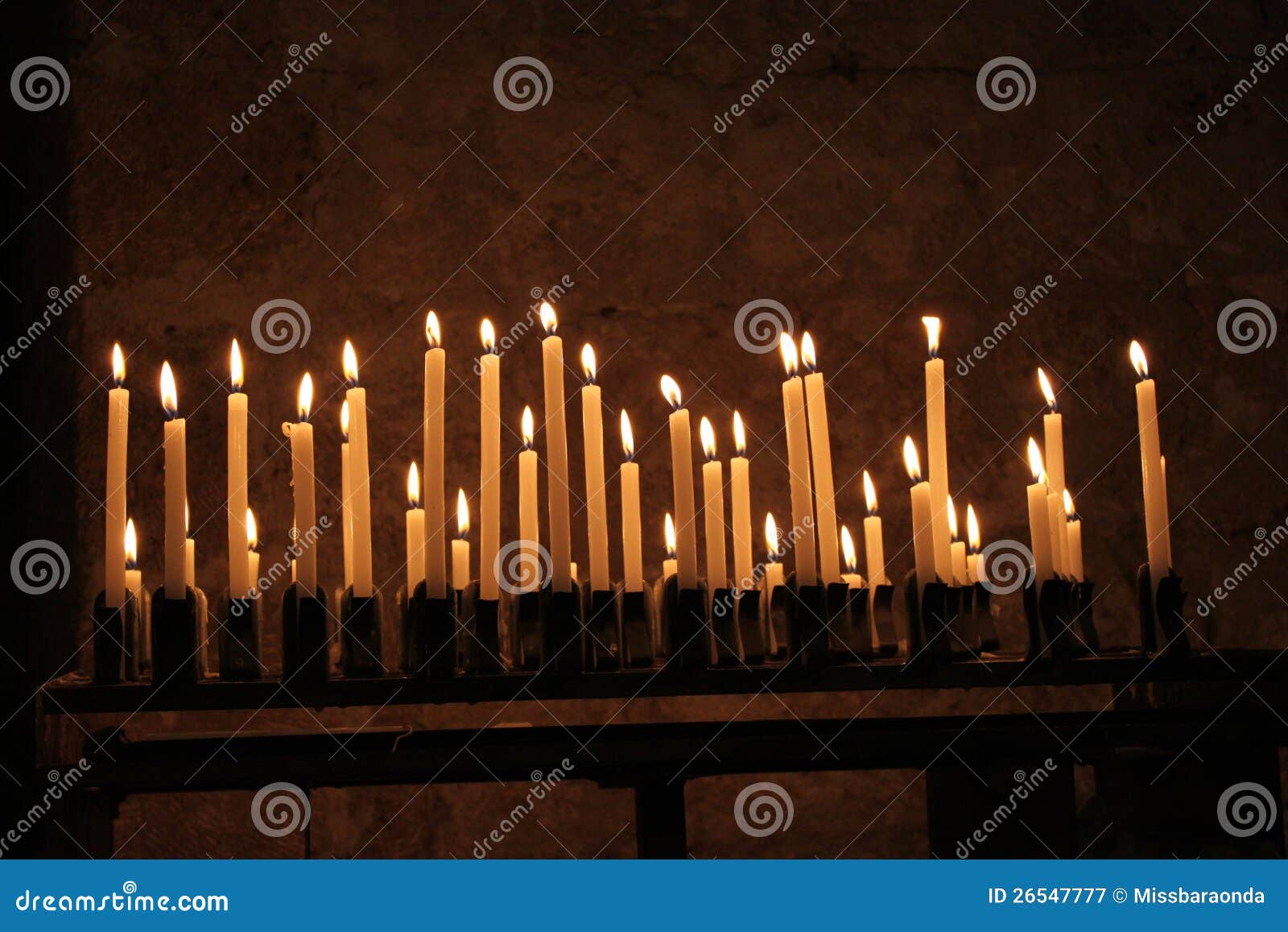 Kaars van hoop stock afbeelding. Image of flits, geloof - 26547777