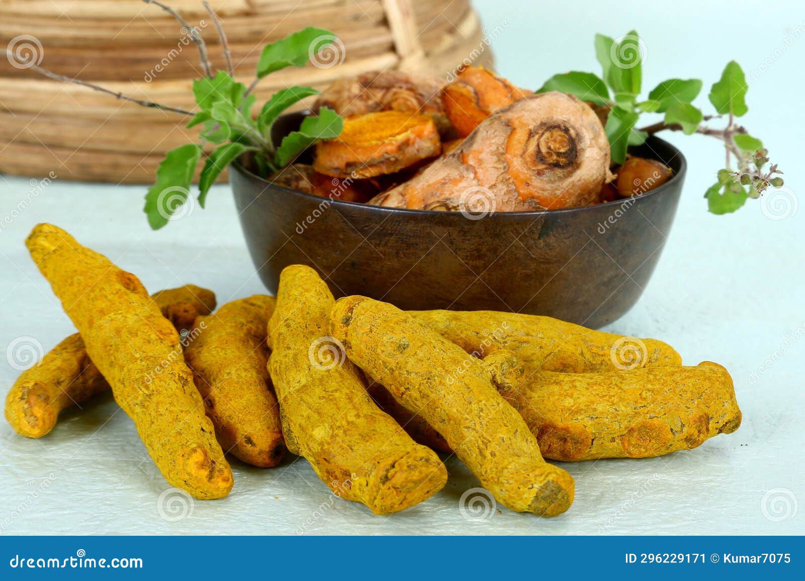 Kacchi Haldi or Raw Turmeric, Indian Spice Stock Image - Image of herb ...