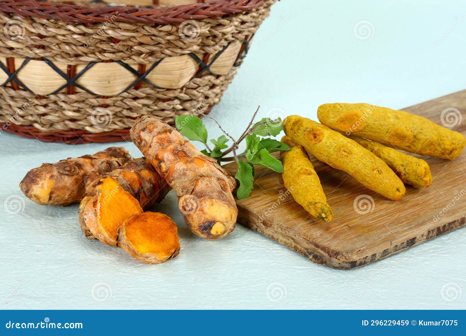 Kacchi Haldi or Raw Turmeric, Indian Spice Stock Image - Image of ...