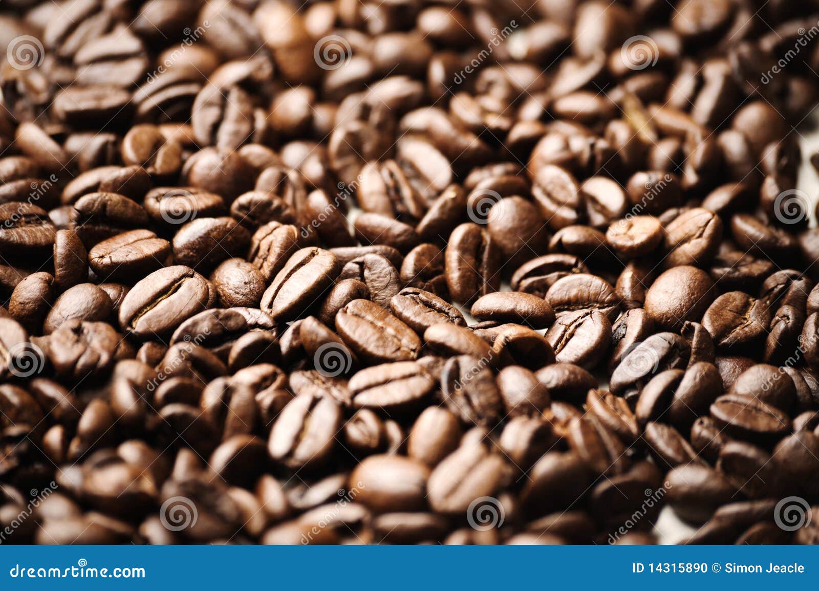 Kaffeebohnen stockfoto. Bild von frisch, getränk, luxus - 14315890