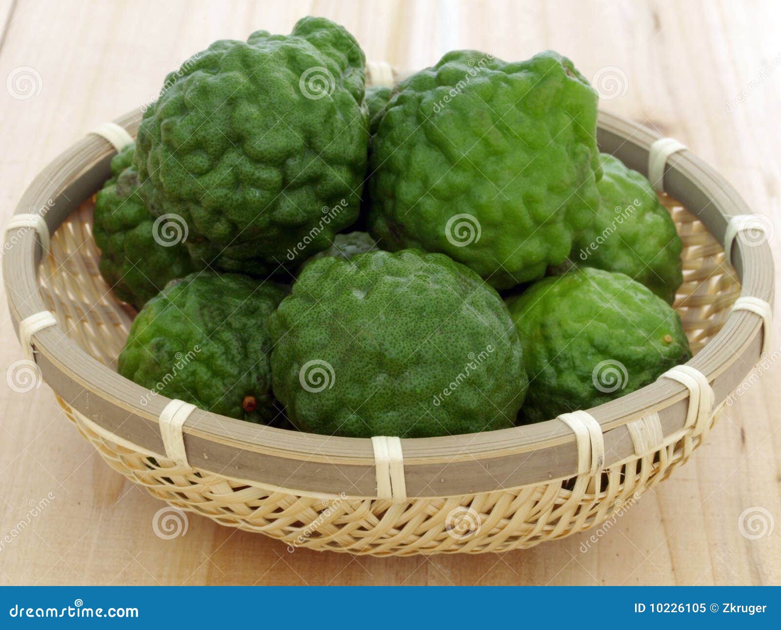 Kaffir Lime, Leech Lime Citrus Hystrix DC Scientific Name Rough Skin ...