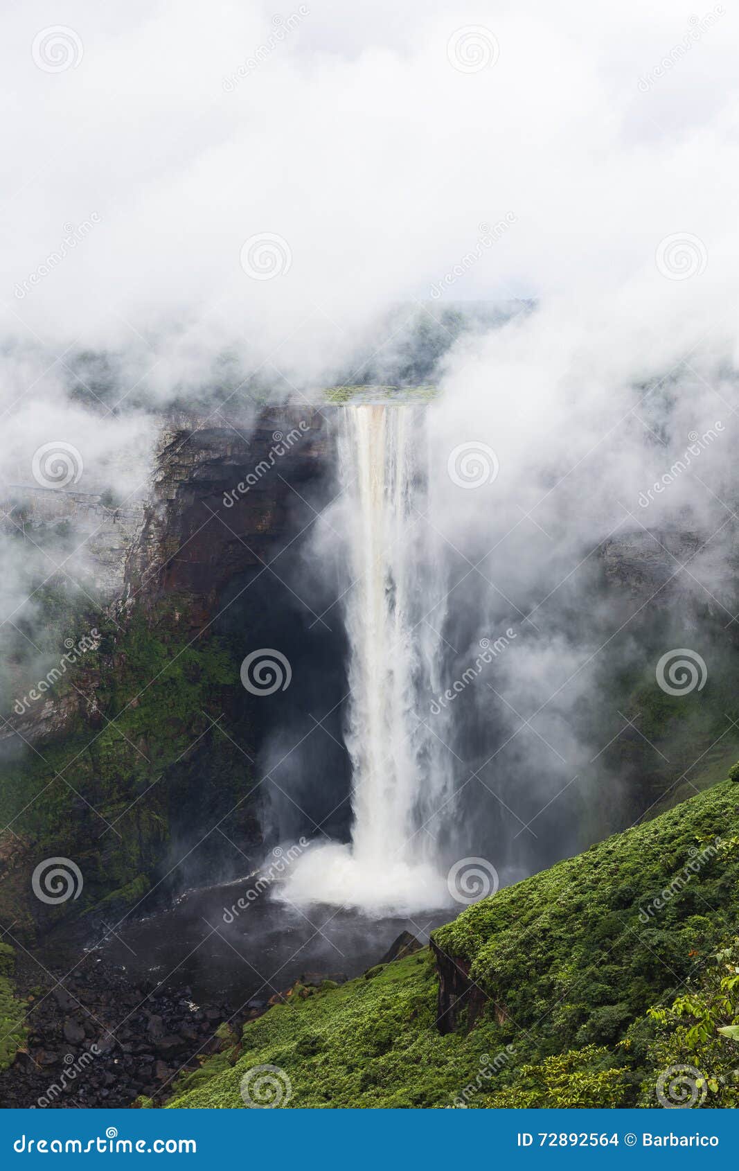 The Kaieteur Waterfall and Clouds Stock Photo - Image of water, tree ...