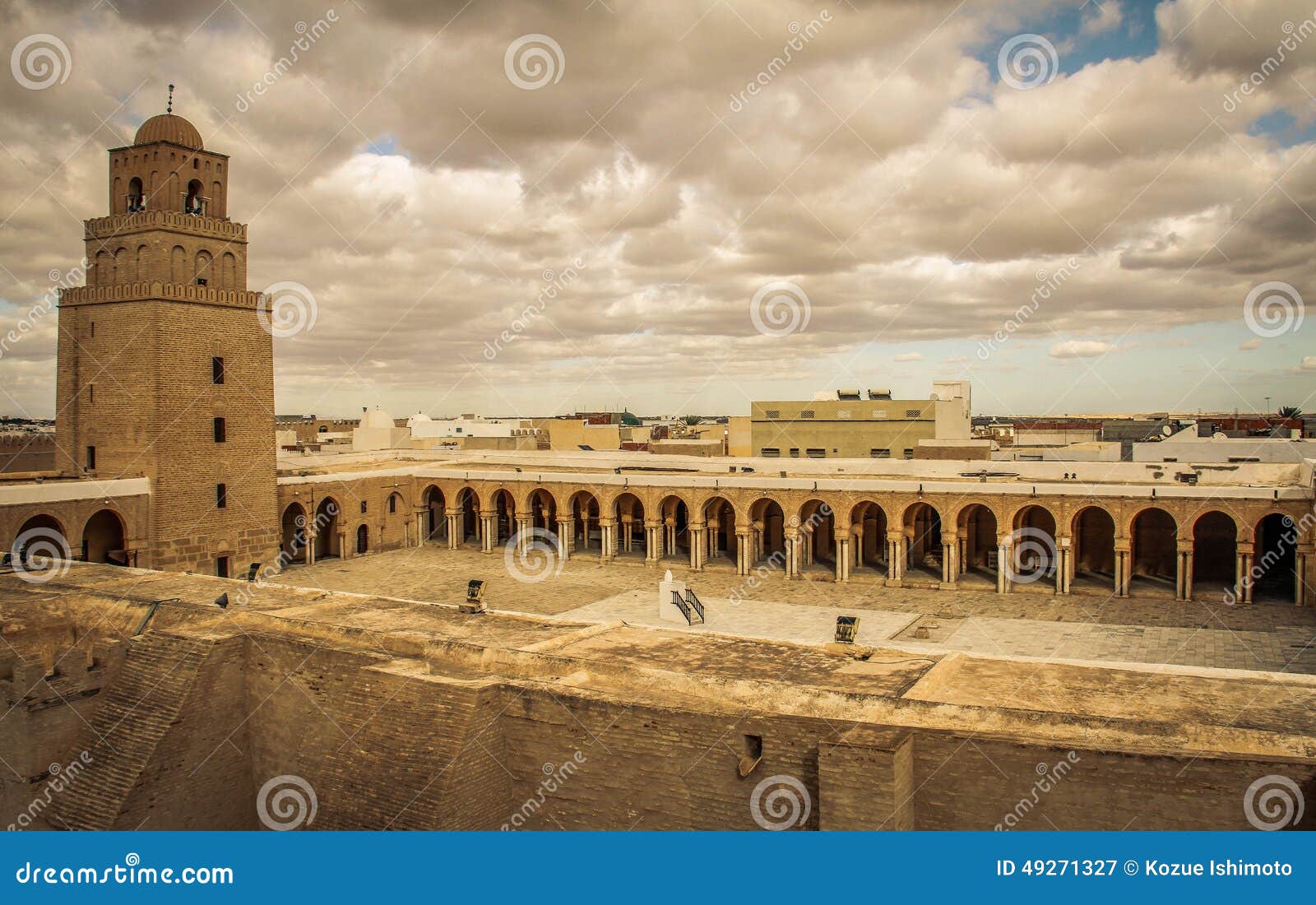 Kairouan Mosk editorial photography. Image of square - 49271327