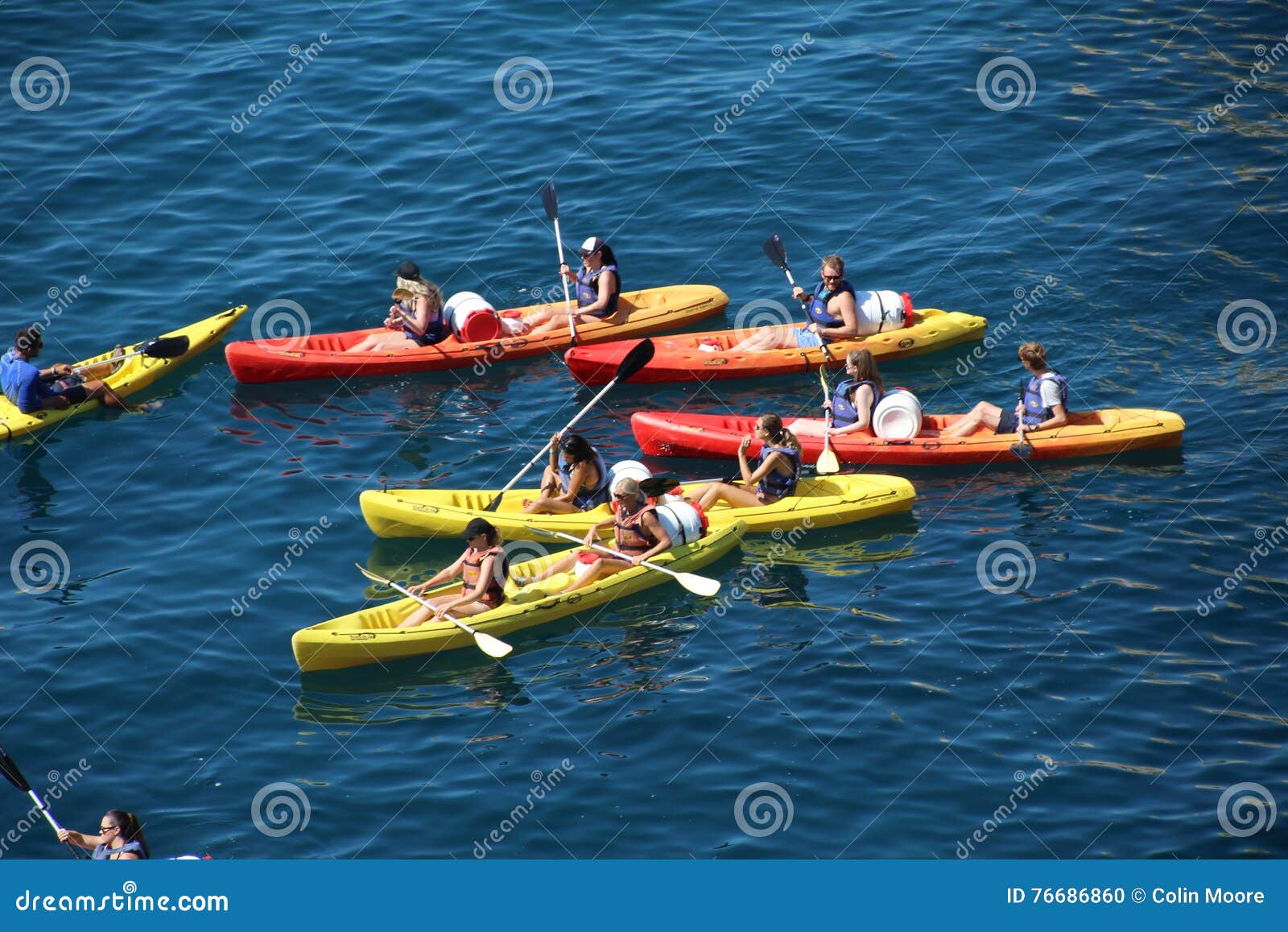 Kajaks redaktionelles bild. Bild von sport, kanu, kajak - 76686860