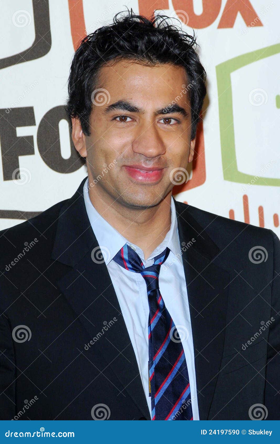 Kal Penn editorial image. Image of area, party, casino - 24197590