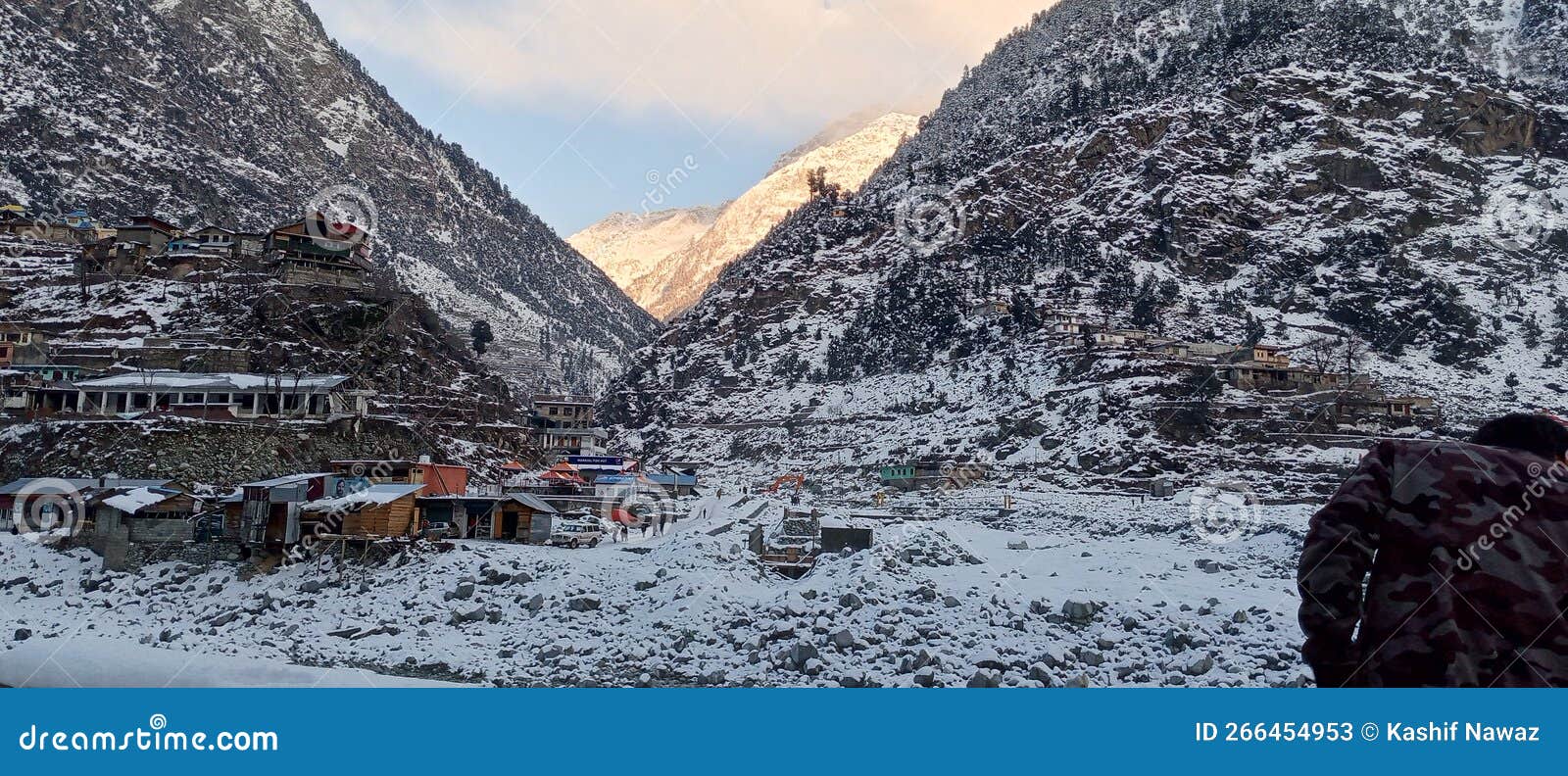 Swat, Pakistan - 24 May 2023: The Thresher Machine Is Working On The ...