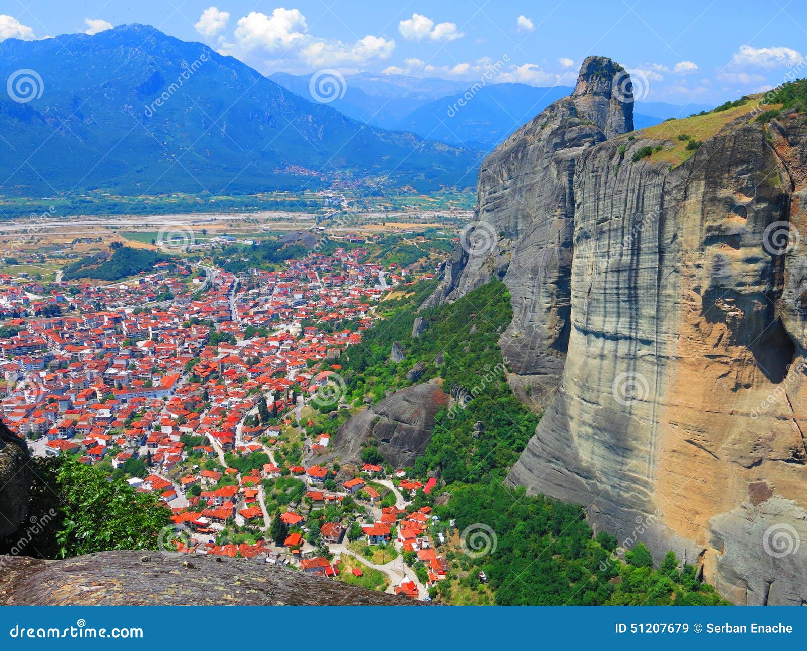 Kalambaka, Meteora, Griechenland Stockbild - Bild von europäisch, dorf ...