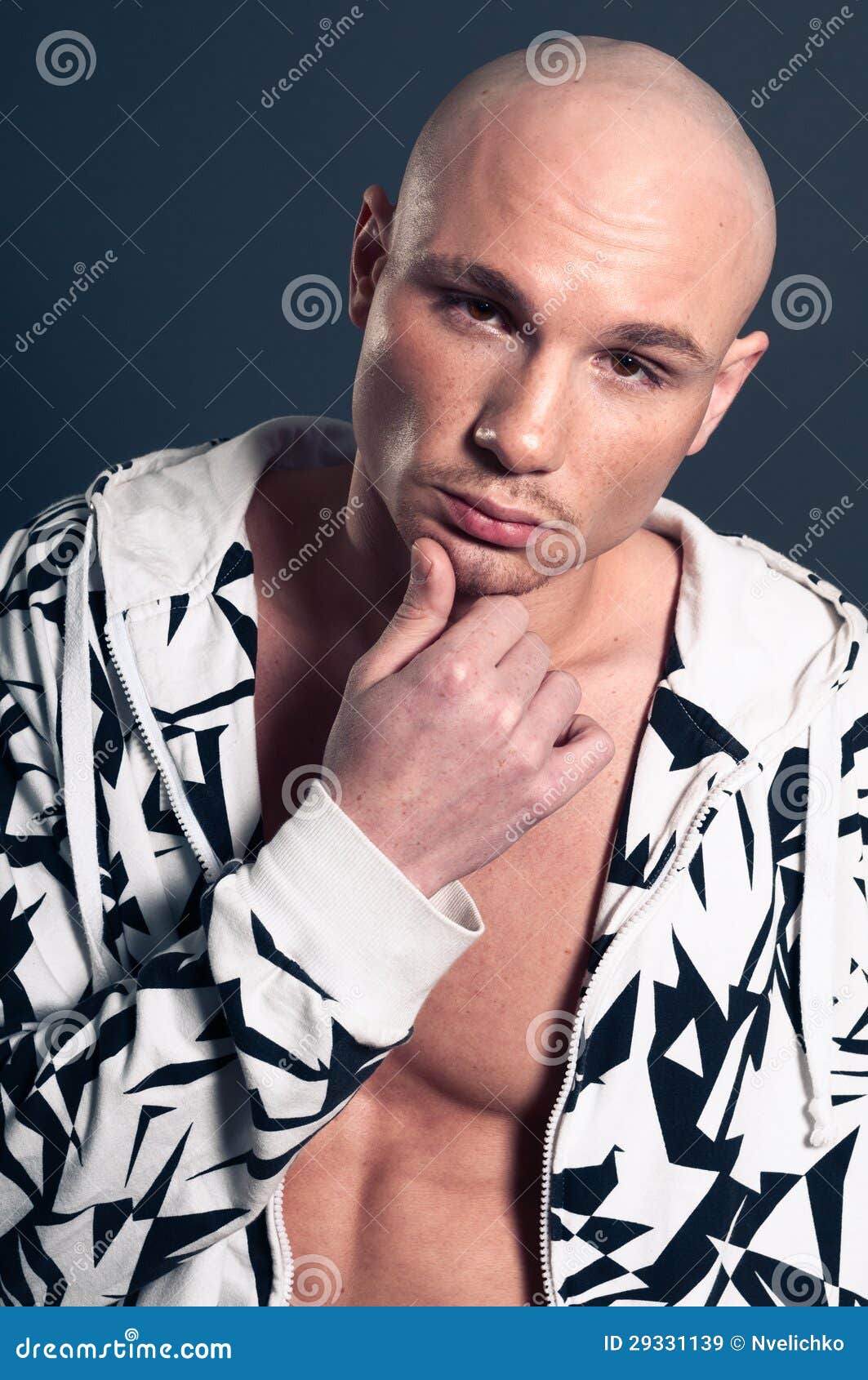 Kale mens stock afbeelding. Image of naughty, aantrekkelijk - 29331139