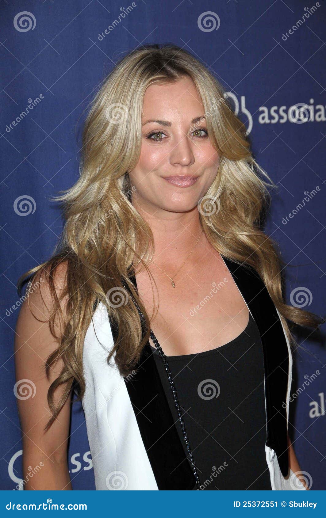 Kaley Cuoco Editorial Photo | CartoonDealer.com #23107047