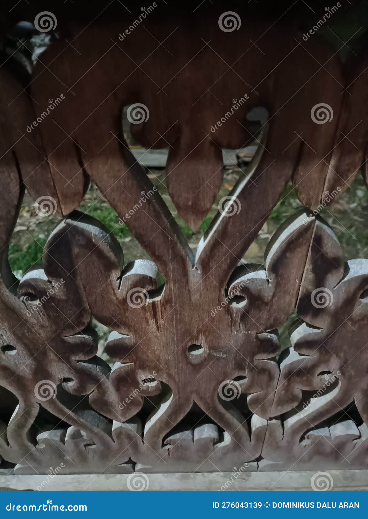 Kalimantan Dayak carvings stock image. Image of carvings - 276043139