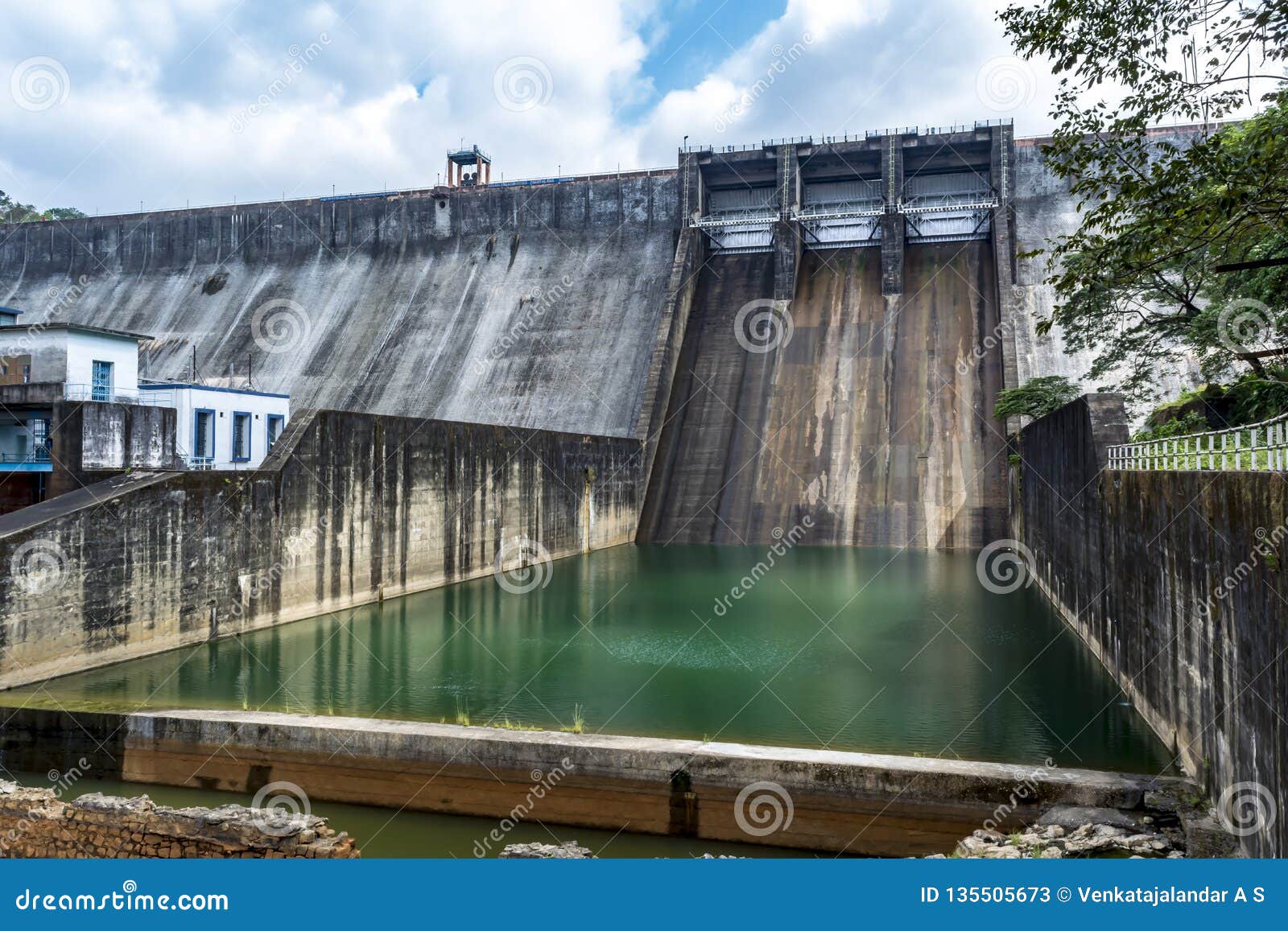 Dam at Kallada Irrigation Project Stock Image - Image of distributed ...