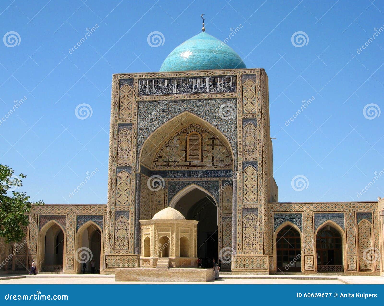 Kalyan mosque in Bukhara editorial photography. Image of uzbekistan ...