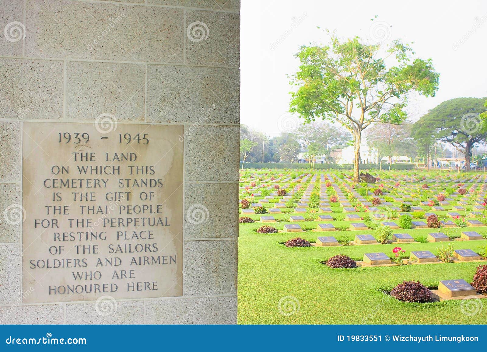 Kanchanaburi War Cemetery 1939-1945 Stock Image - Image of cemeteries ...