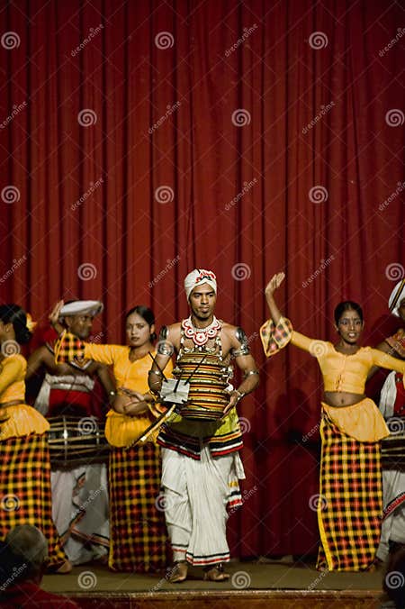 Kandian dance editorial stock image. Image of dancing - 17022959