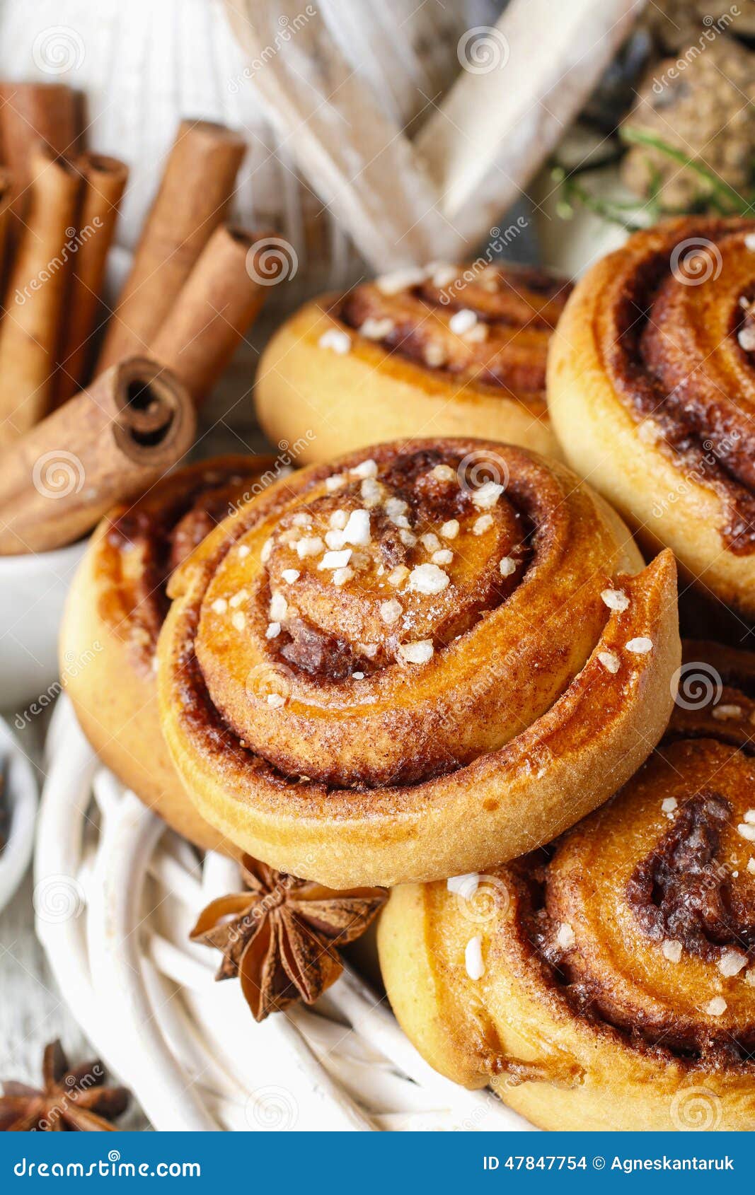Kanelbulle - Swedish Cinnamon Rolls in Christmas Setting Stock Photo ...