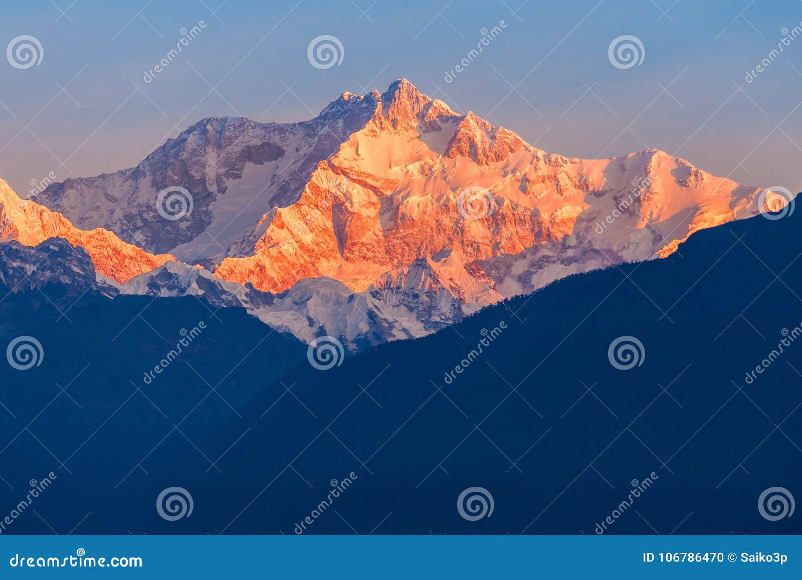Kangchenjunga Mountain View Stock Photo - Image of himal, india: 106786470